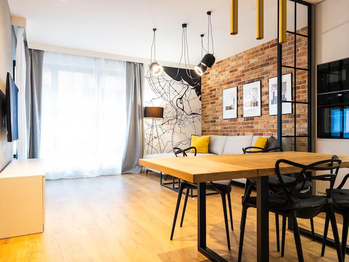 Two Bedrooms And Two Bathrooms + Free Parking - Gdansk