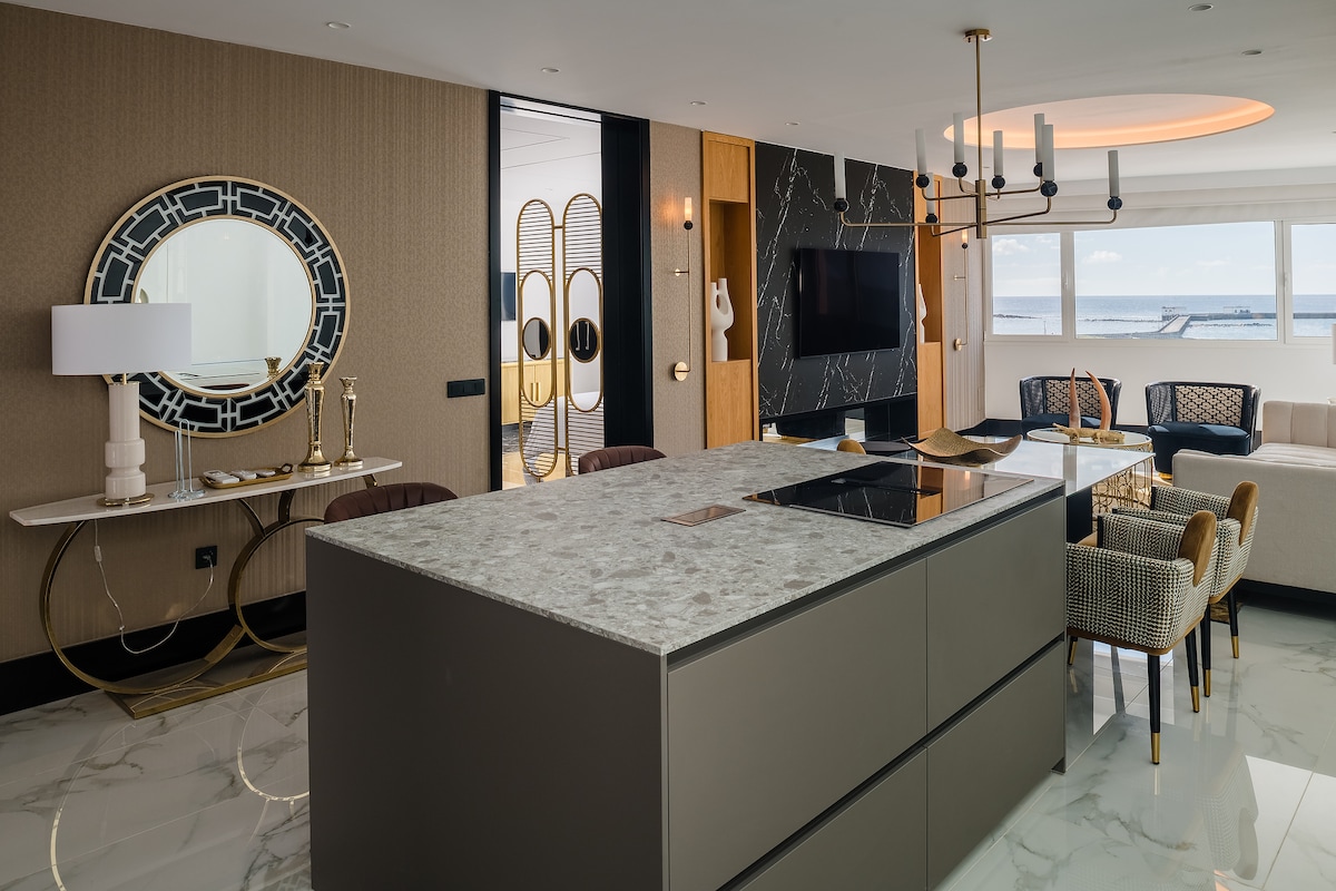 Grand Blue Marina Suite 303, LUXUS - Wohnungen zur Miete in Arrecife ...