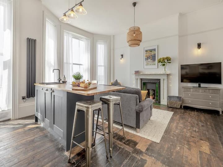 Beach Apartment - Hastings