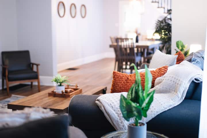Newly Remodeled Bungalow - Indy! - Indianapolis, IN