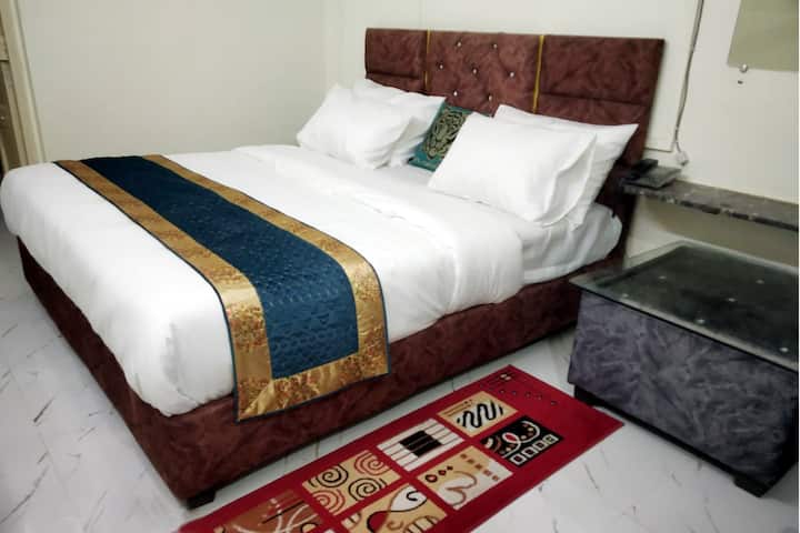 Deluxe Luxury Triple - Panna