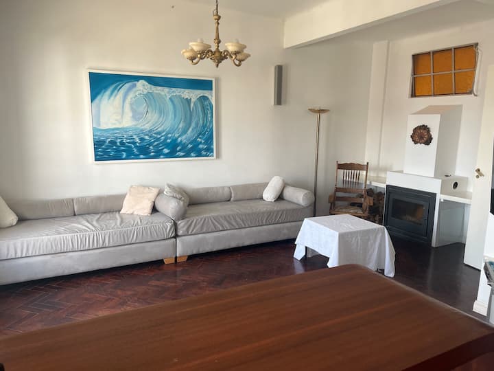 Edif. Antiguo, Dep. Joven - Avellaneda