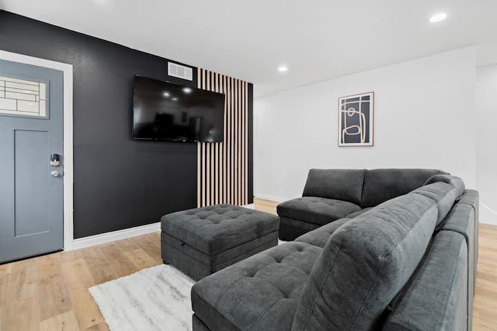 Stylish New Home Near Dtla, Disneyland, Sofi - Carson, CA