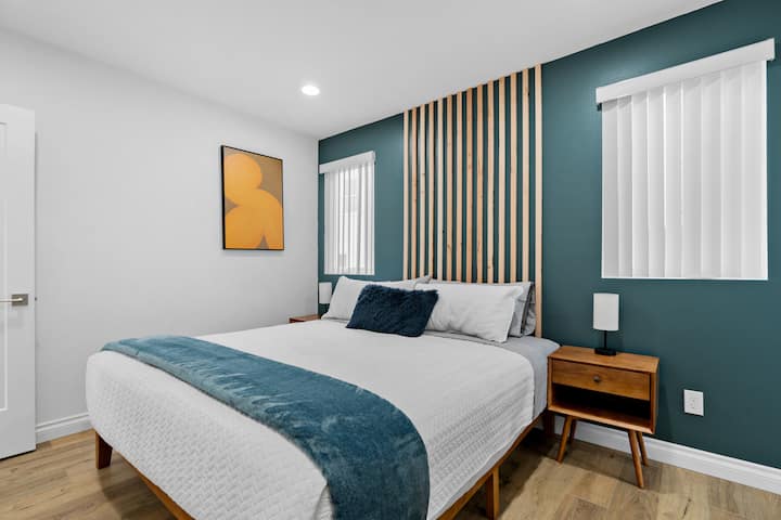 Stylish New Home Near Dtla, Disneyland, Sofi - Parkwest Bicycle Casino