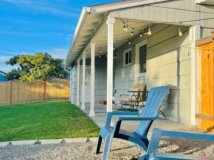 Modern Pnw Home | Golf, Views & Family Comfort - Steilacoom, WA