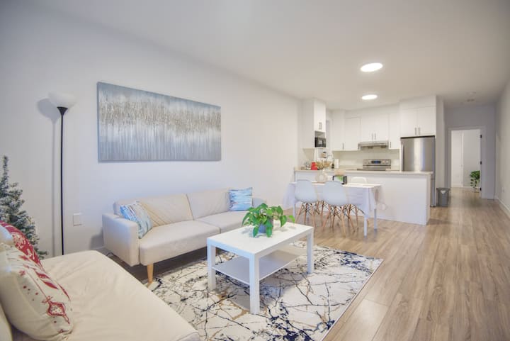 2br Modern Guest Suite - Newly Built - Coquitlam