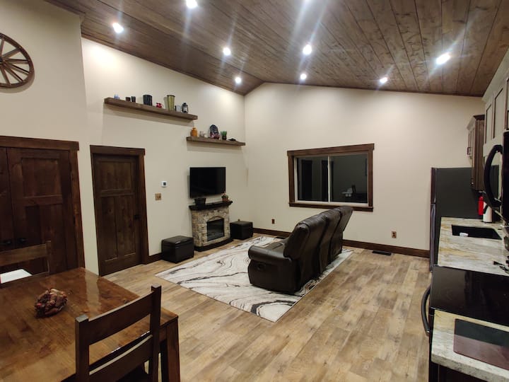 Forest View Cabin 13 Miles From Yellowstone Park - Henrys Lake, ID