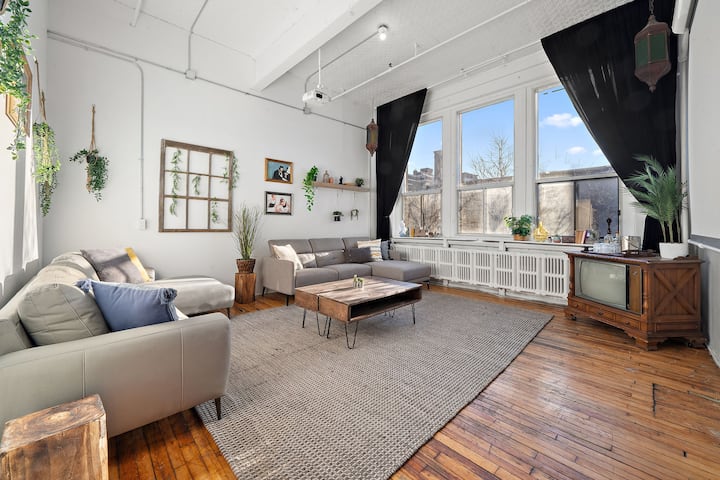 Boho Loft Adventure W/cinema - Montreal