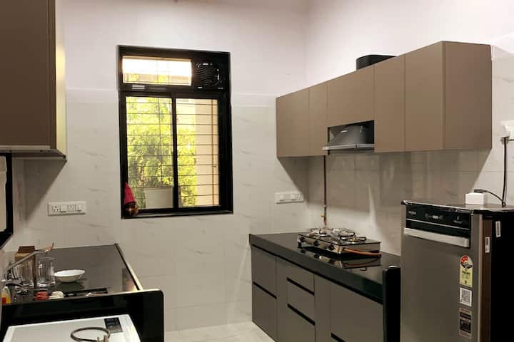 Vp Stays Luxury 1-bhk In Vile Parle West - Mumbai