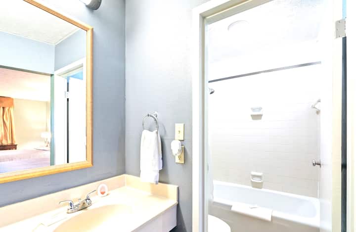 Cozy And Stylish Room Near W&m - Williamsburg, VA