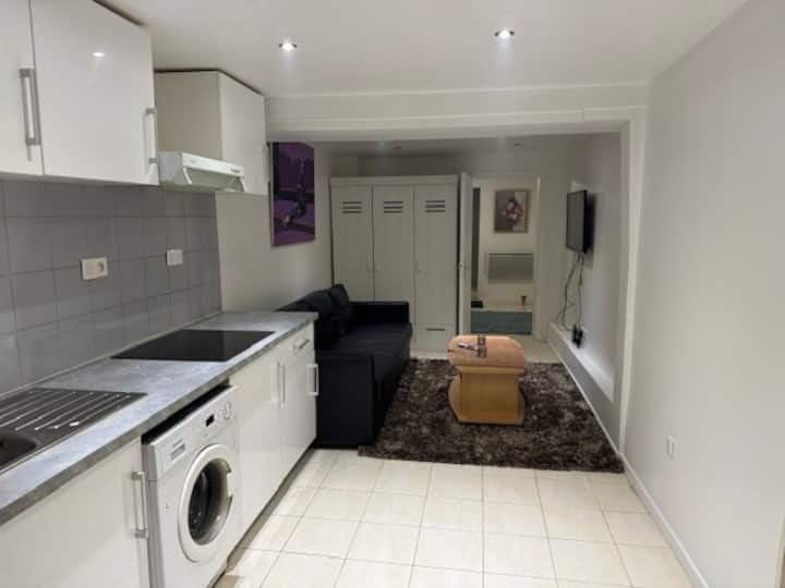 Charming And Comfortable T2 - Drancy