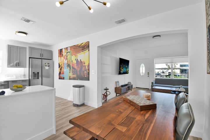 Chic 2br Bymiami Design District - Miami