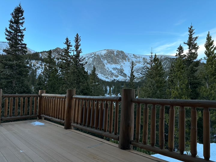 Cozy Chalet In The Mountains - Colorado