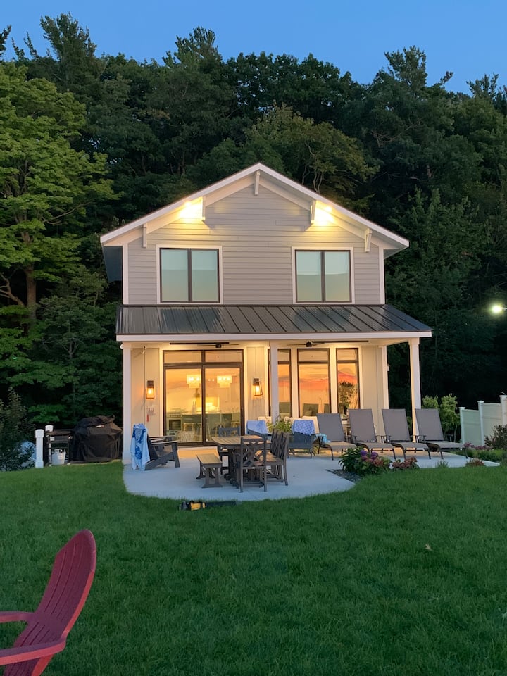 Juniper Cottage, Lake Michigan - Pentwater, MI
