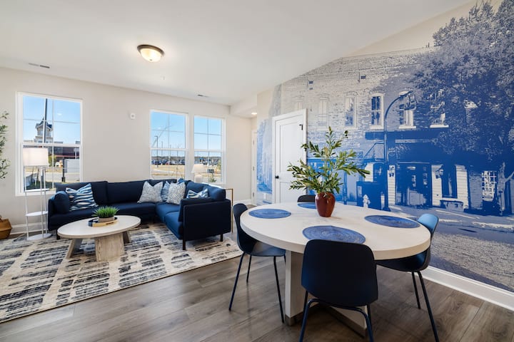 Tessa | Lux 3 Br Retreat | Garage | Personal Chef! - Wake Forest, NC