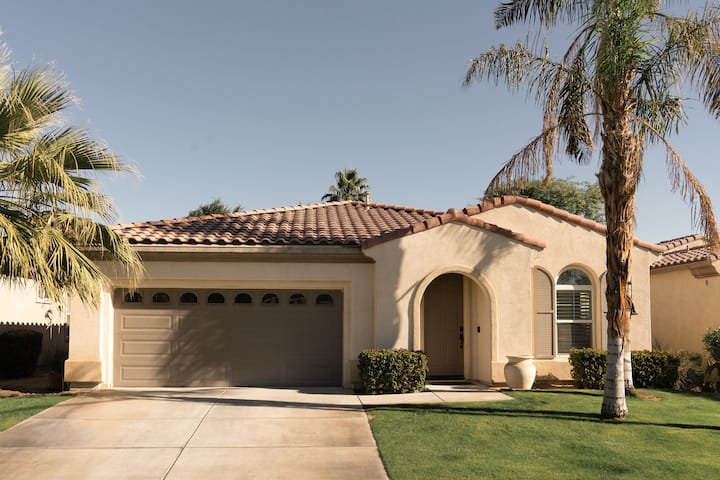 Stylish Desert Retreat - Pet Friendly! - Indio, CA