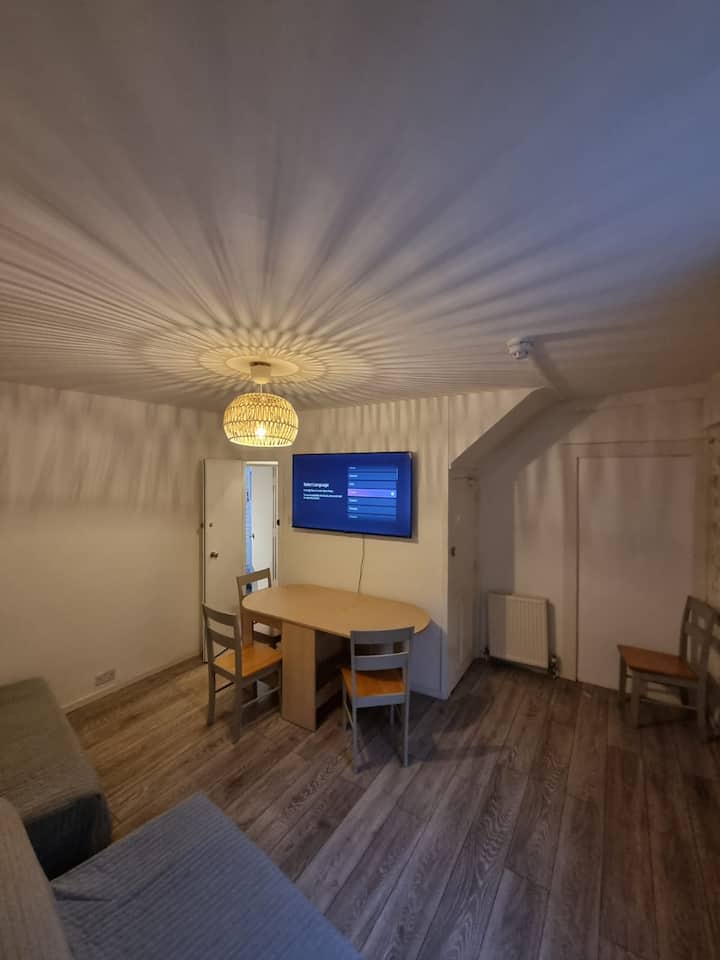 Central Flat In Lovely House - Clapham Town - London