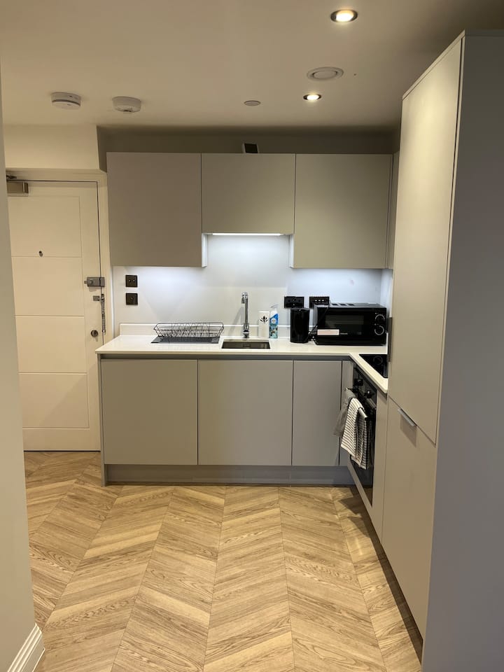 Amazing Modern Clean Flat - Mudeford