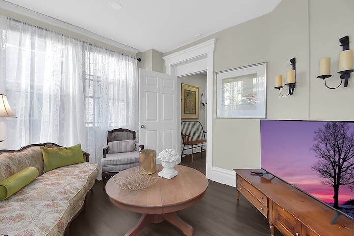 101a 80 Governors Place - Columbus, OH