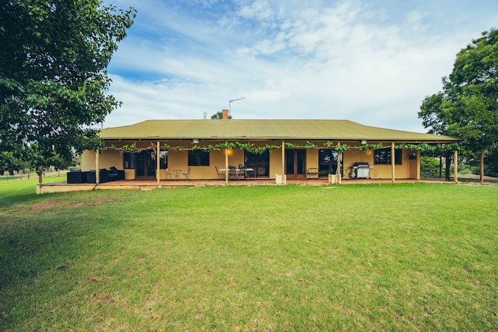 Gregadoo Homestead (20 Mins From Wagga Wagga) - Wagga Wagga