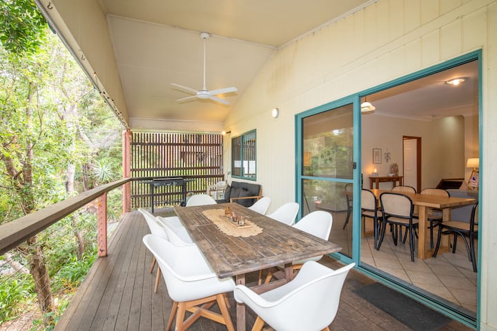 Tuckeroo + Sleeps 10 + Central - Point Lookout
