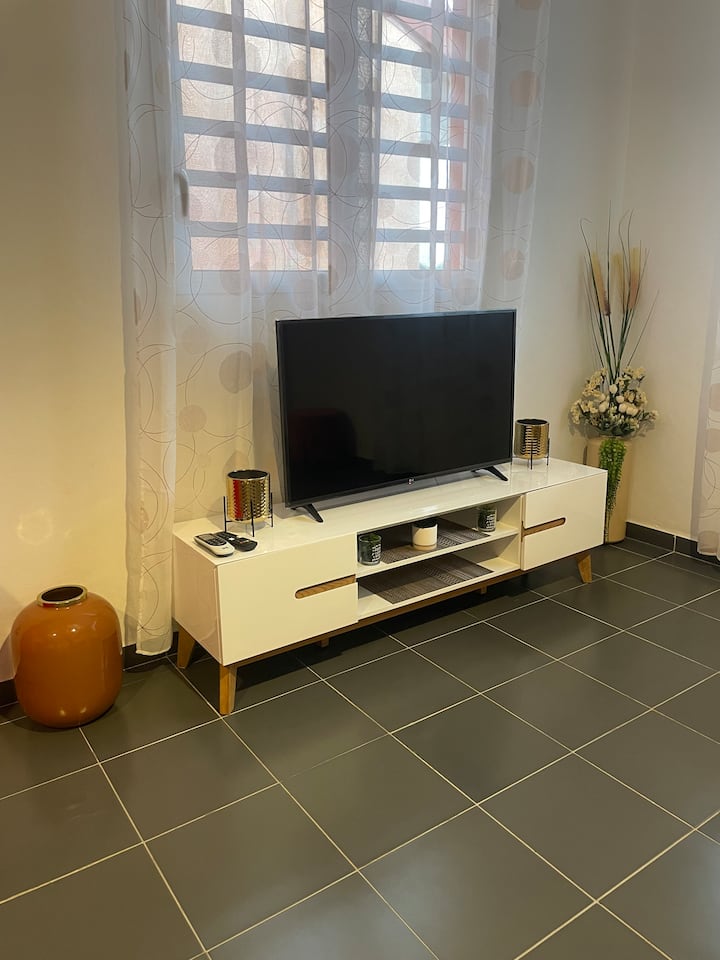 Destiny House Appart T2 Au Centre-ville. - Cayenne