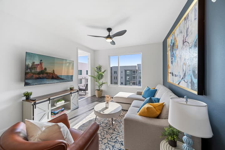 Game On! Penthouse W/ Endless Games & Amenities! - Miramar - San Diego