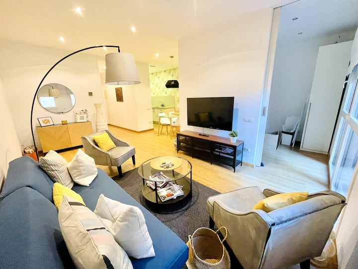 Akira Flats, Sagrada Familia 1 - Barcelona