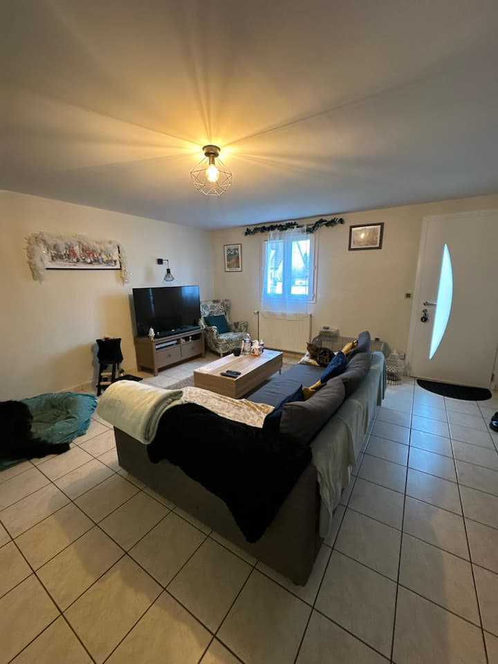 Chambre Dans Une Maison Calme - Chartres