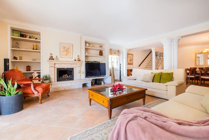Villa W/ Heatable Pool & Comfort, Albufeira - Albufeira
