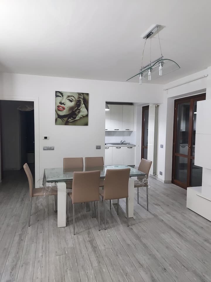 Ampio Bilocale + Terrazzo E Wifi - Civitanova Marche