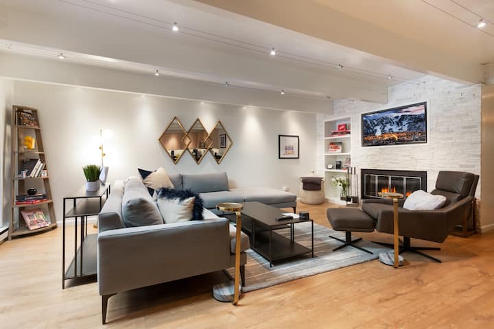 Luxury 2br Condo-aspen Mtn Base - Aspen, CO