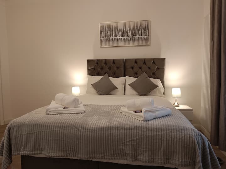 En-suite Silver - Cambridge