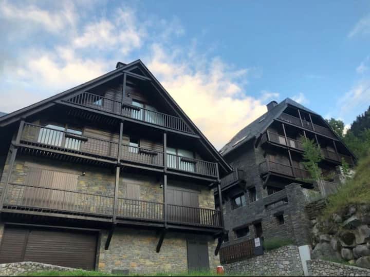 Maravillosa Casa Valle De Arán En Tredos Baqueira - Baqueira