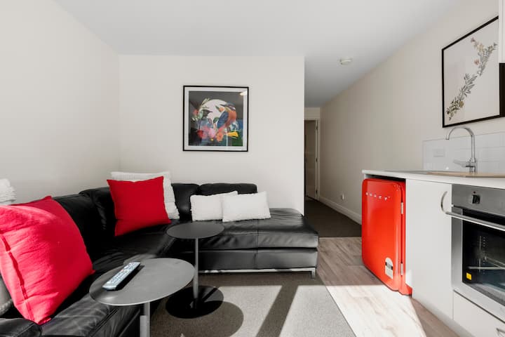 *5 Mins To Town Centre Free Parking Aircon* - Queenstown