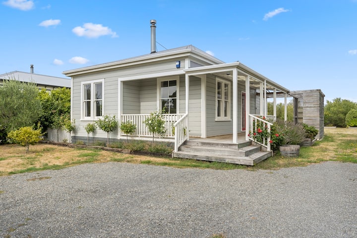 Applecross Cottage - Martinborough
