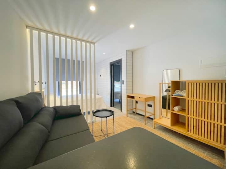 Estudio Mk77 Lahoz 2.02 Con Terraza - León