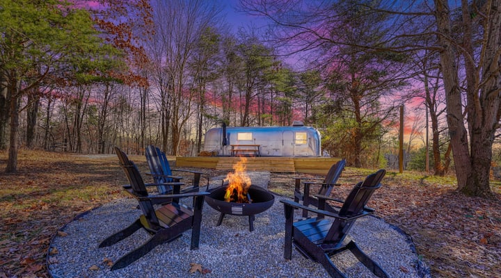 Modern Upgrades, Hot Tub, Wooded Acreage, Fire Pit - Logan, OH