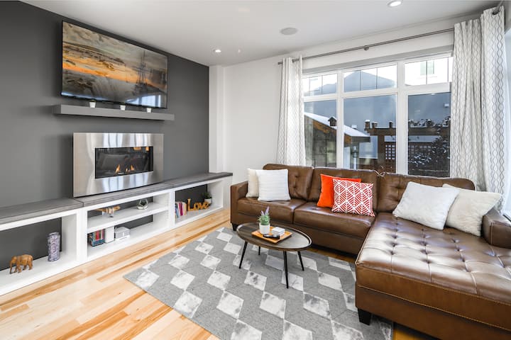 Entire Luxury Inner City Infill Home, Mins To Dt - Calgary