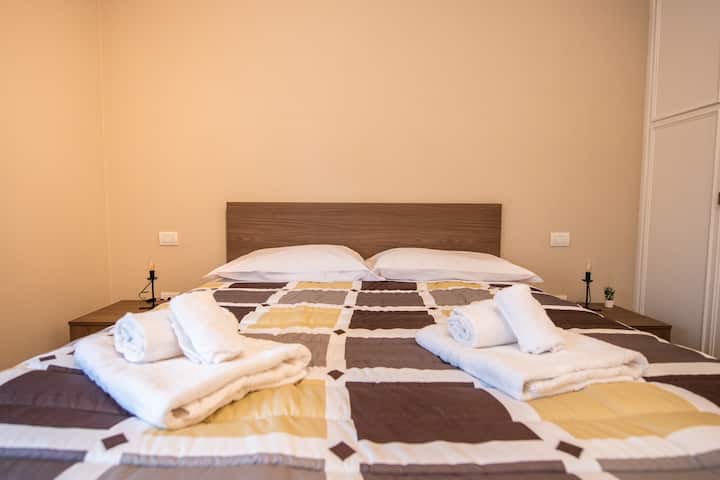 Ospedale A 350m_suite Con Bagno & Park-self Check - Parma