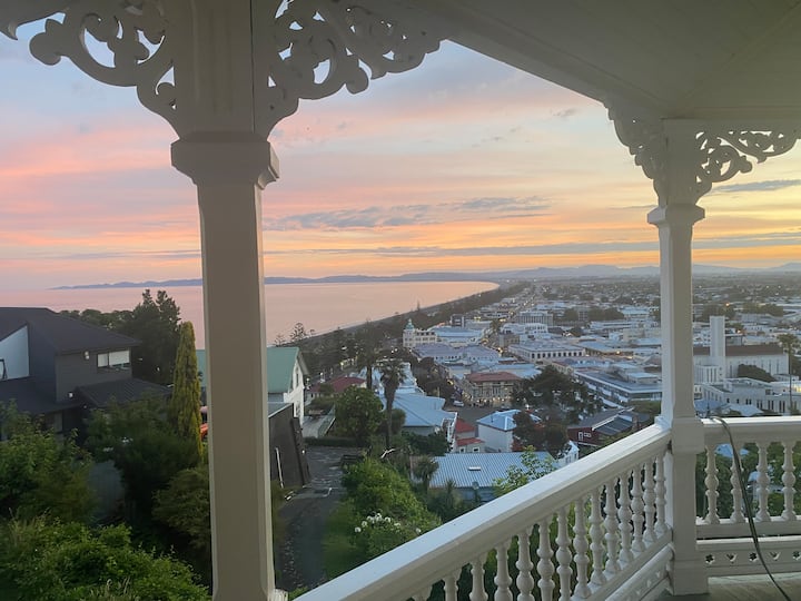 Sea And City View Napier - Napier