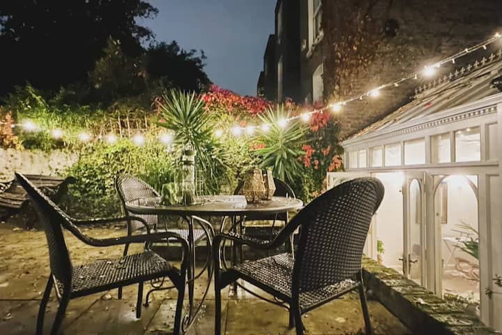 Kensington Secret Garden - Notting Hill