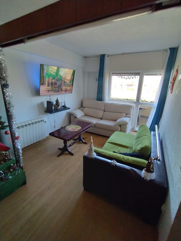 Habitación, En Piso Compartido Vista A San Isidro - Madrid