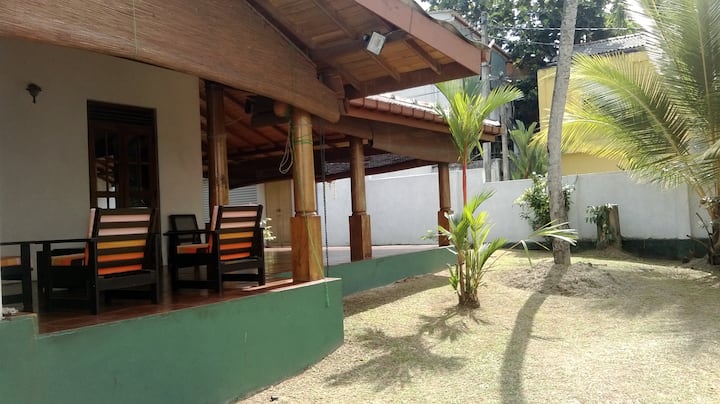 You Will Truly Love This Home!. - Colombo