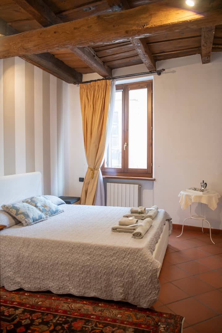 Ai Piedi Del Castello / Pl / Apt, Full - Verona
