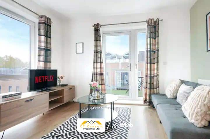 Beautiful City Centre Apartment|2bed|2bath|parking - Milton Keynes