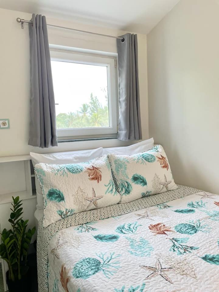 Tangerine Sunsets Milan - Nassau