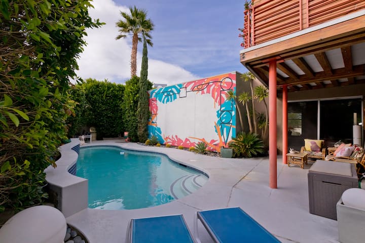 Navigate Stays Artful Retreat W Pool & Cabana - Palm Springs, CA