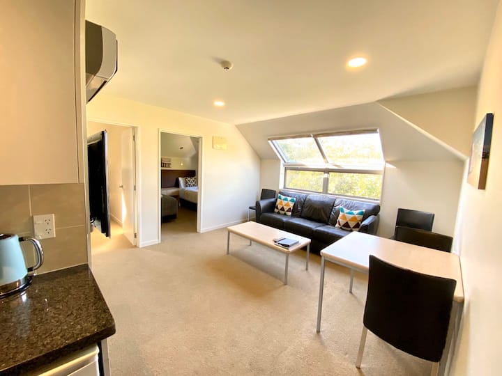 Two Bedroom Family Spa Apartment - Prebbleton