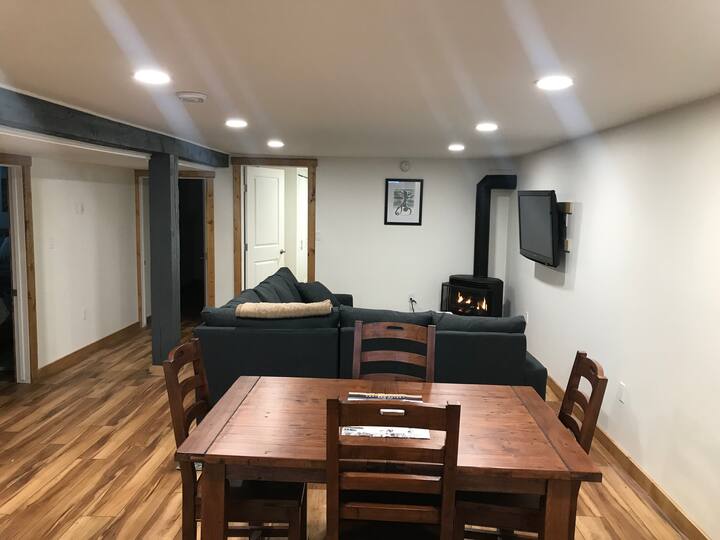 Golden Hide-away - Golden